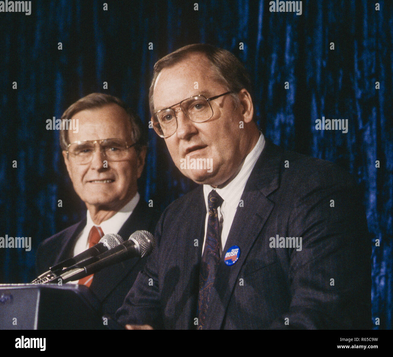 Chicago, Illinois. Nov, 1987 Vice President George H.W. Bush at ...