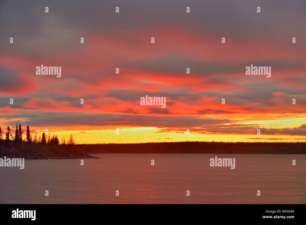 Sunset over Ennadai Lake, Arctic Haven Lodge, Nunavut Territory, Canada ...