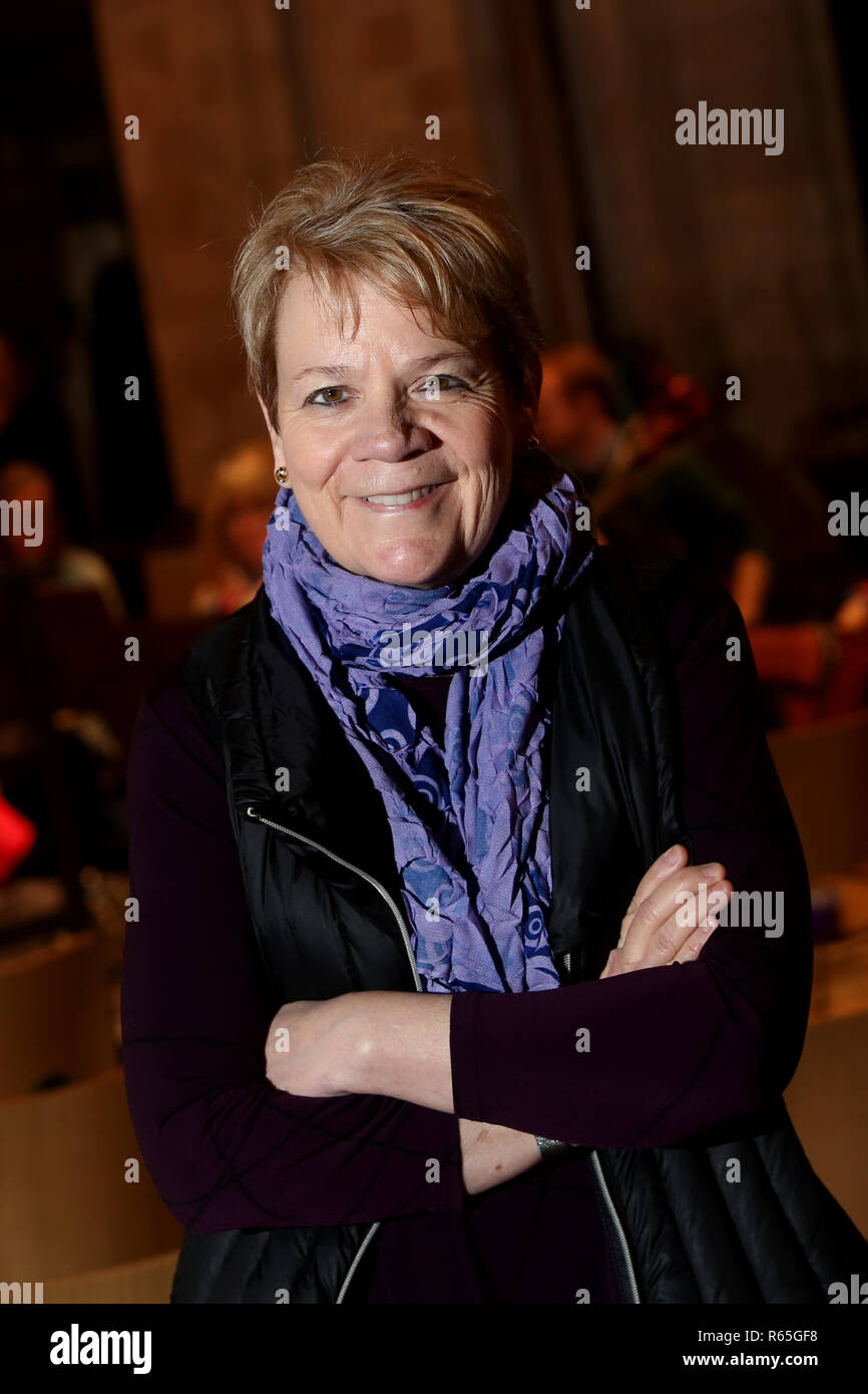 Marin alsop bernstein hi-res stock photography and images - Alamy
