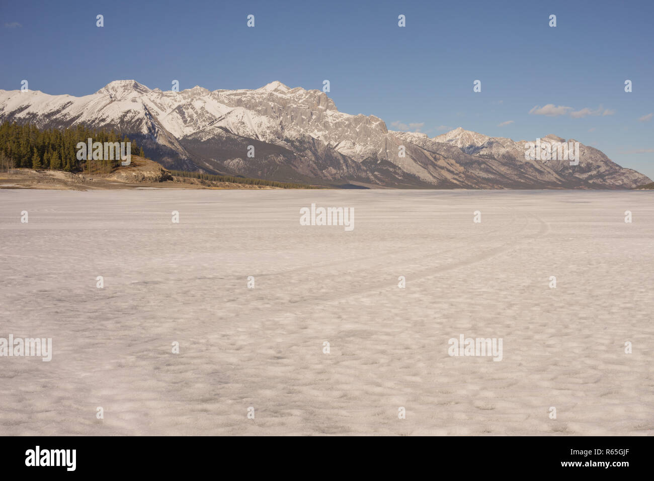 Mountain and Abraham Lake Landscape Stock Photo - Alamy