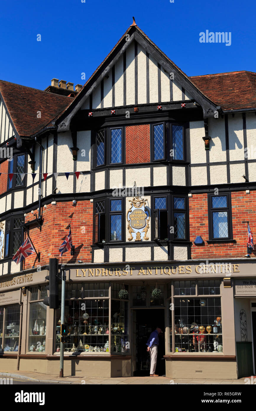 Lyndhurst antique hi-res stock photography and images - Alamy