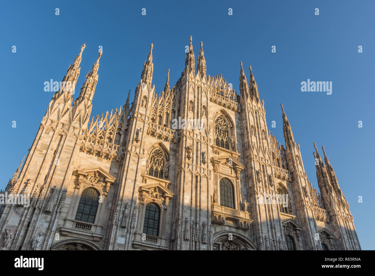 Milan Cathedral (Duomo di Milano) at sunset, Italy Stock Photo - Alamy