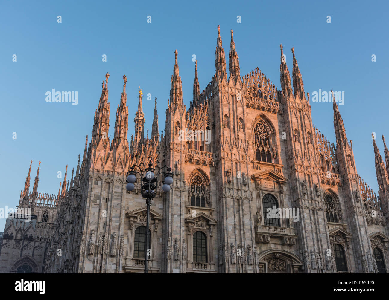 Milan Cathedral (Duomo di Milano) at sunset, Italy Stock Photo - Alamy