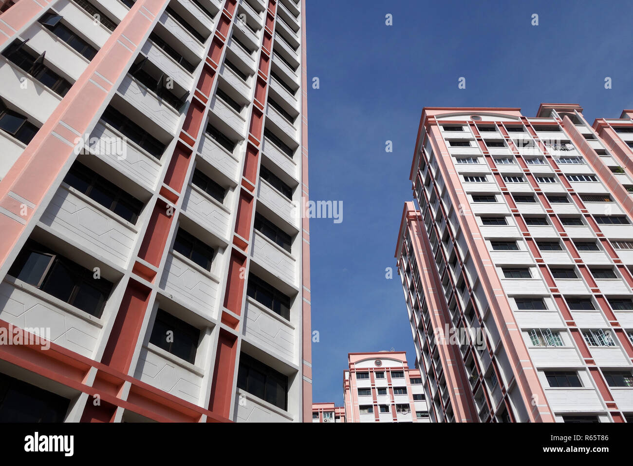 Bblock of HDB Flats Stock Photo - Alamy