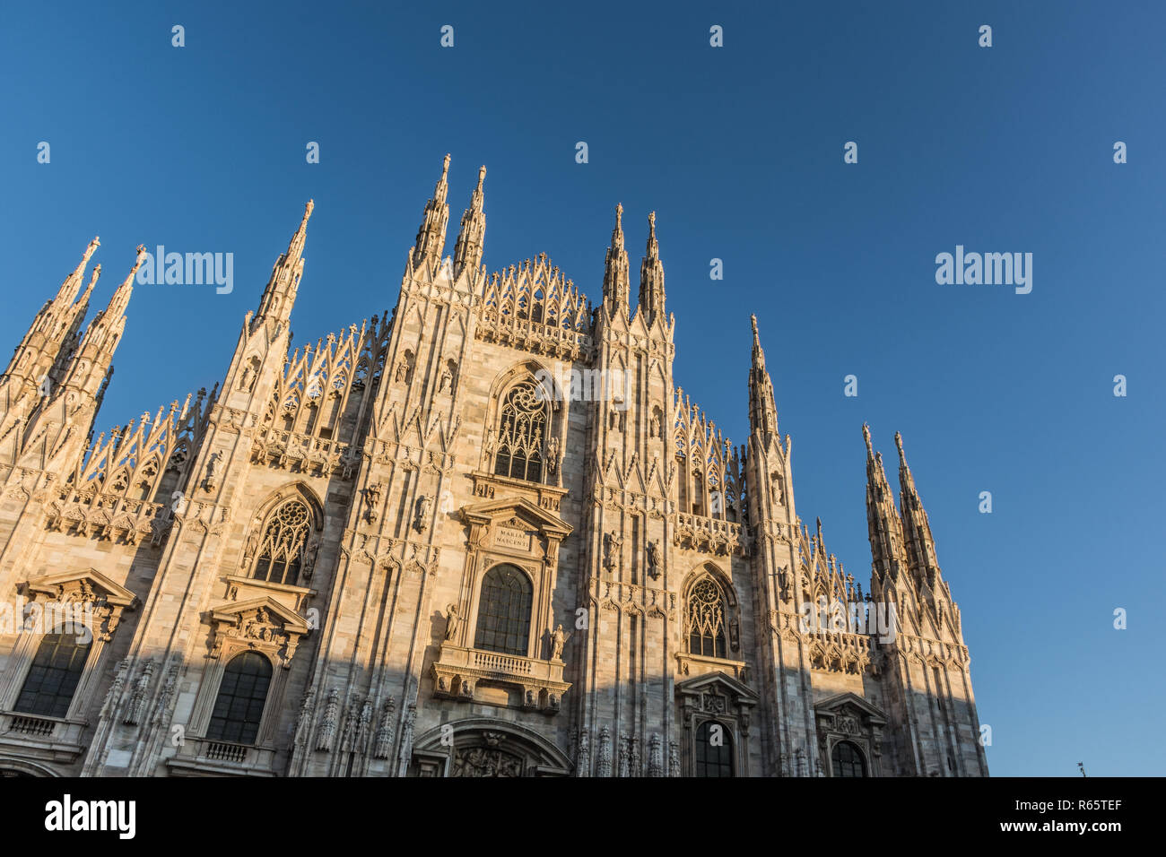 Milan Cathedral (Duomo di Milano) at sunset, Italy Stock Photo - Alamy