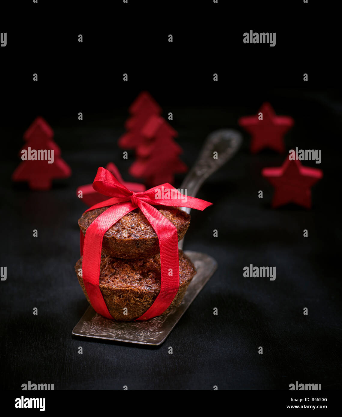 Red ribbon bakeshop hi-res stock photography and images - Alamy