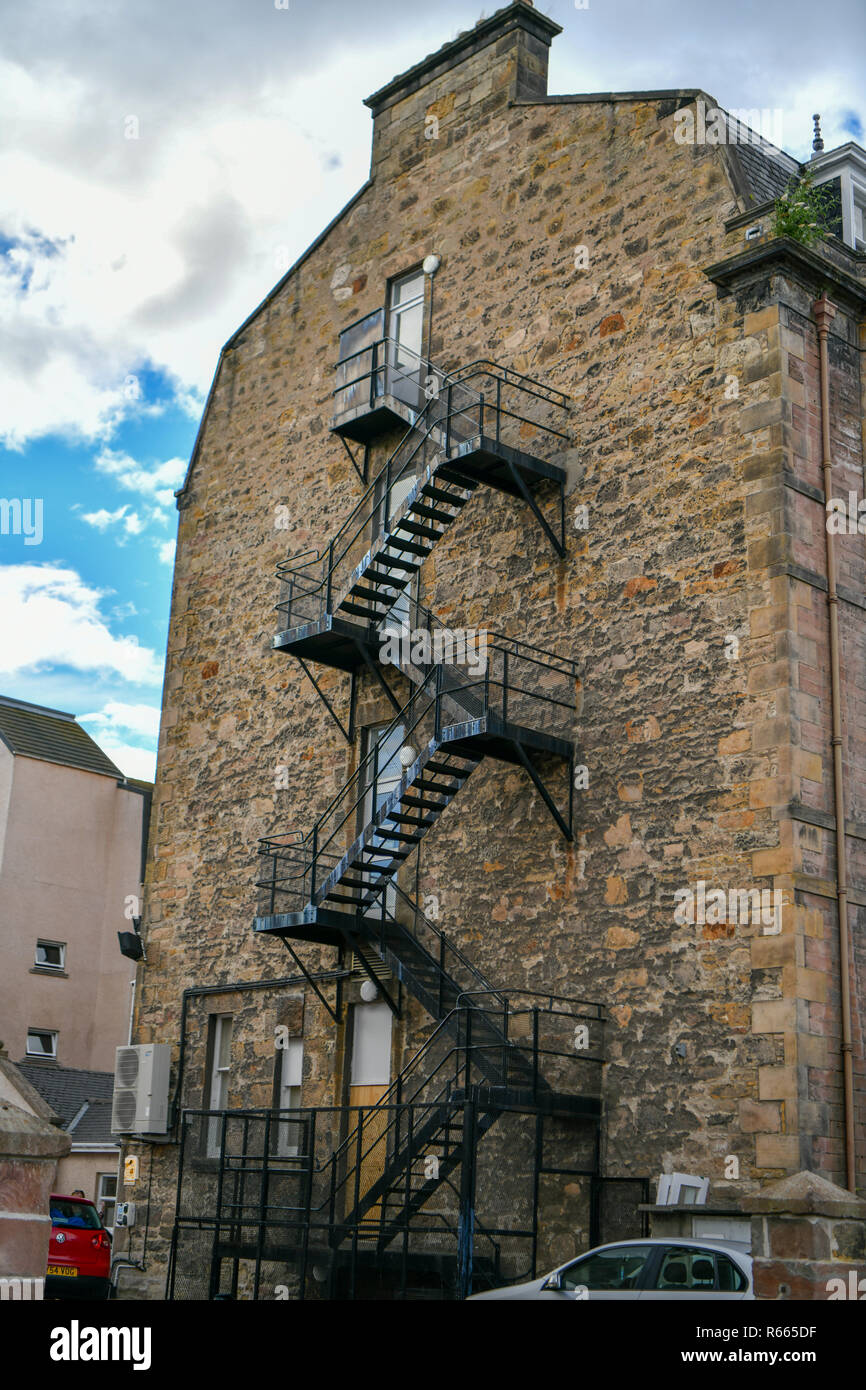 Outside stairs hi-res stock photography and images - Alamy