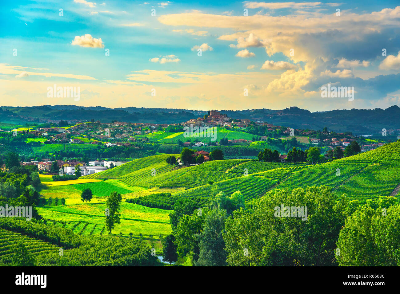 Roddi Castle High Resolution Stock Photography and Images - Alamy
