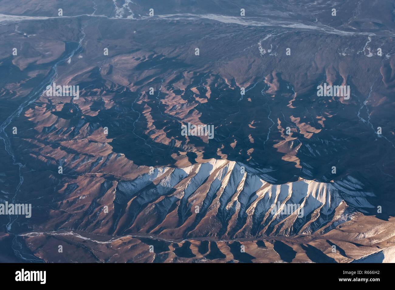 Gobi desert winter hi-res stock photography and images - Alamy