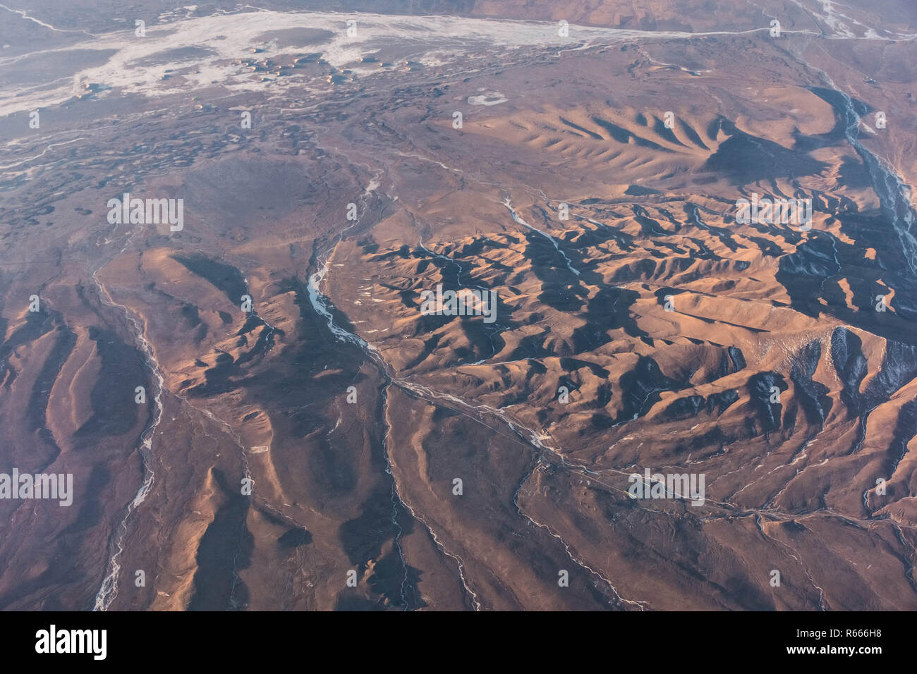 Aerial view of the Gobi Desert landscape, Mongolia Stock Photo - Alamy