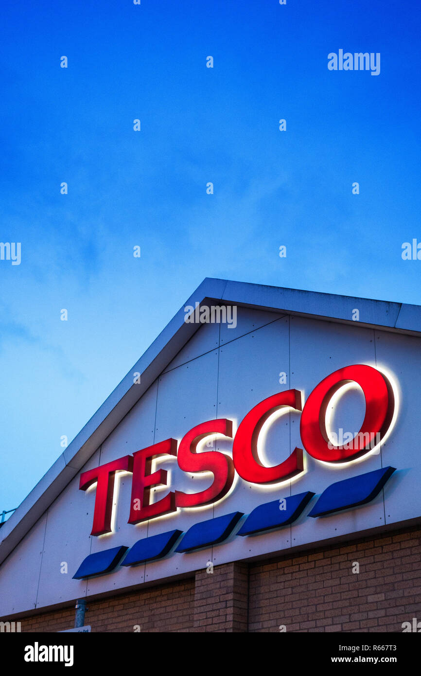 Tesco store in dinnington hi-res stock photography and images - Alamy