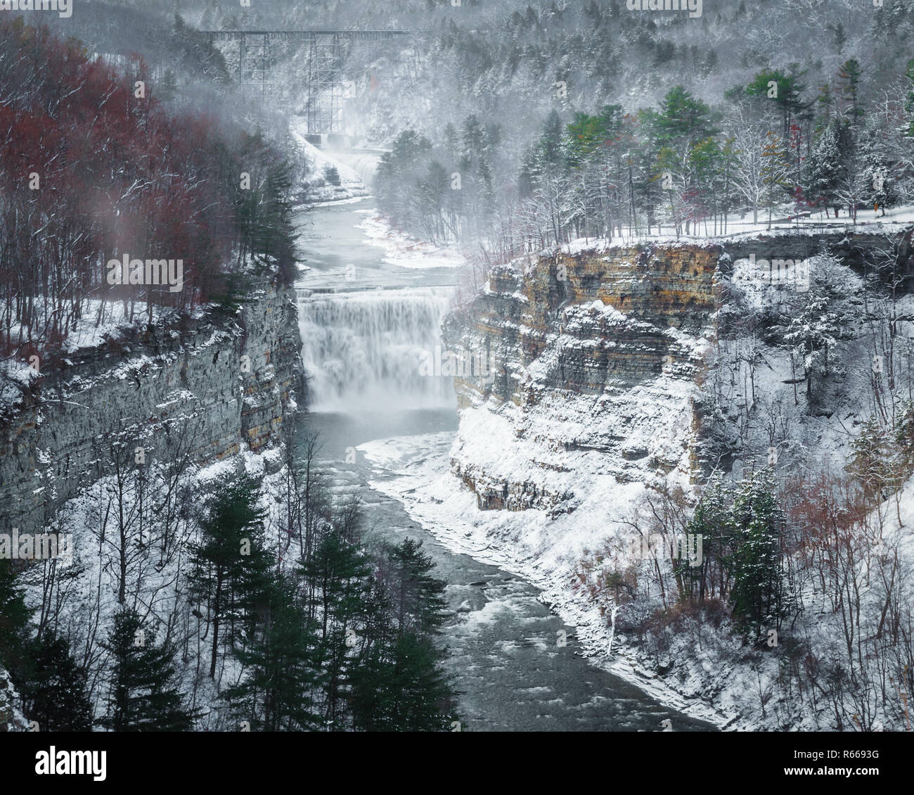 Letchworth state park ice hi-res stock photography and images - Alamy