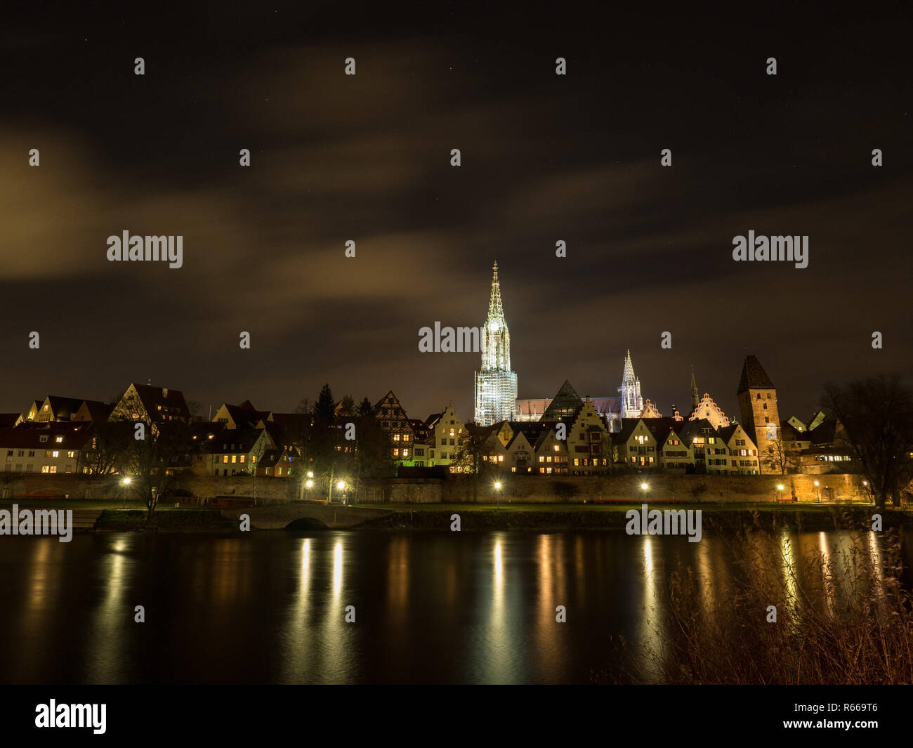Planet earth lighted globe hi-res stock photography and images - Alamy Planet earth lighted globe hi-res stock photography and images - Alamy