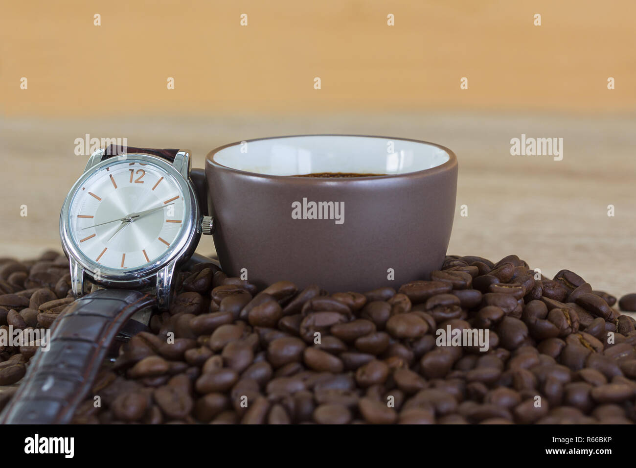 Coffee time concept ,Coffee beans and coffee cup Stock Photo - Alamy