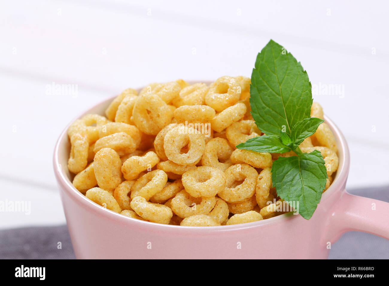 honey cereal rings Stock Photo - Alamy