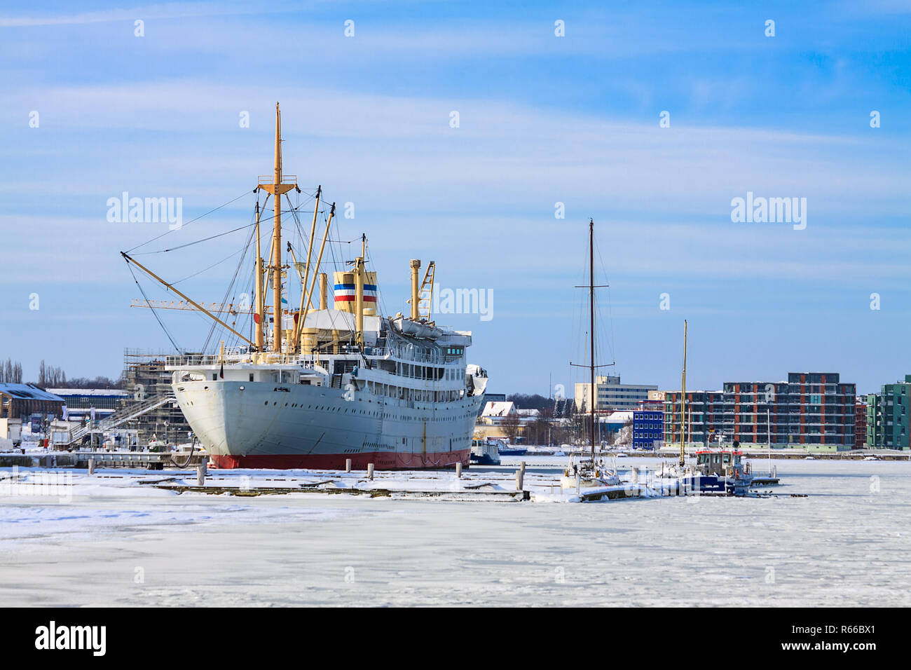 Rostock stadthafen city harbor hi-res stock photography and images - Alamy