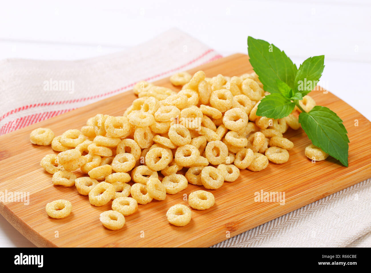 honey cereal rings Stock Photo - Alamy