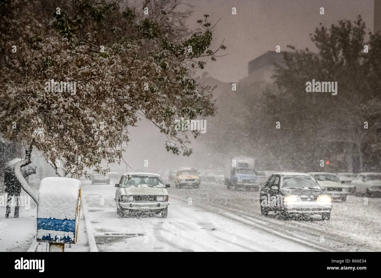 Heavy snowfall on the streets in Tabriz Stock Photo - Alamy