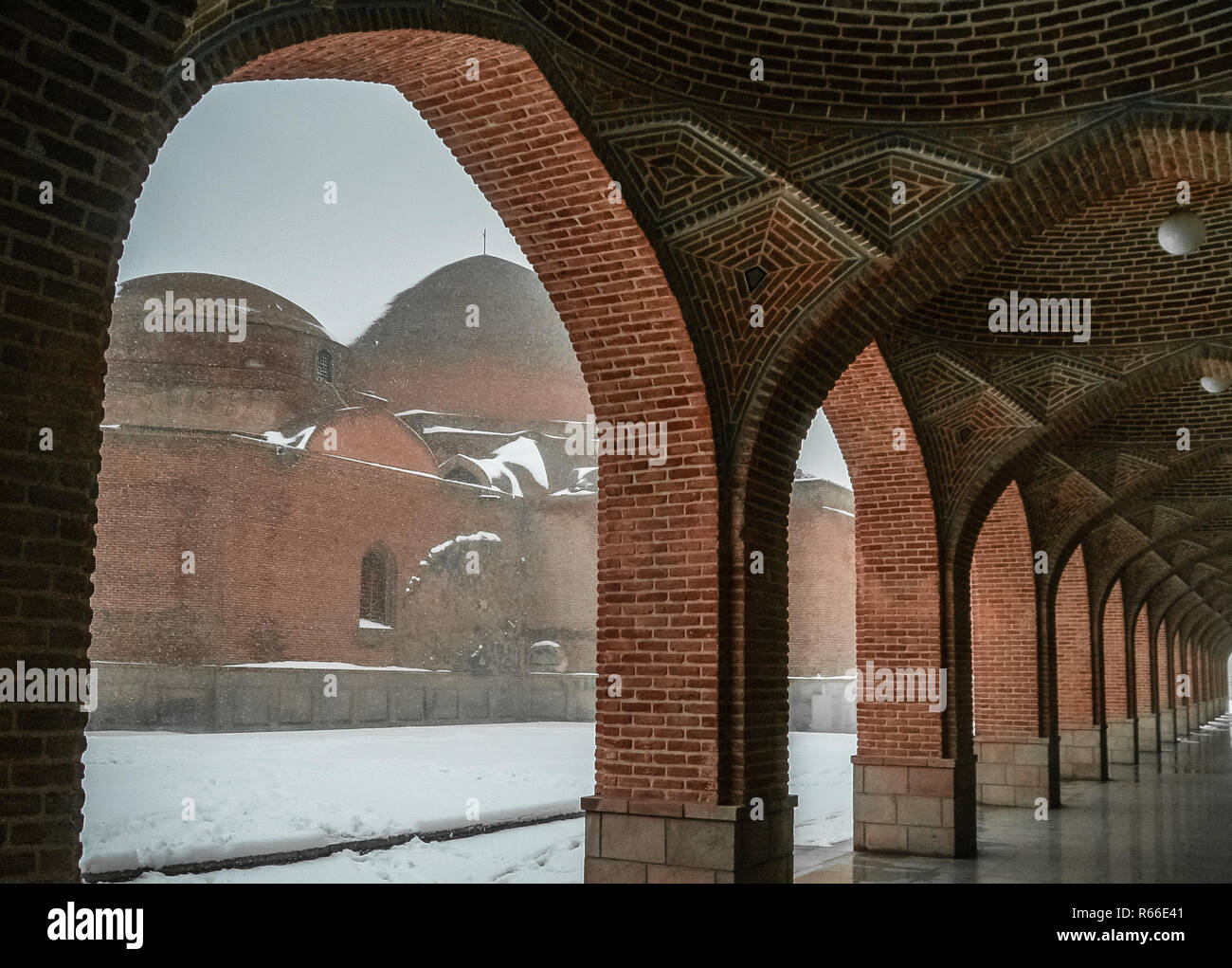 Tabriz iran winter hi-res stock photography and images - Alamy