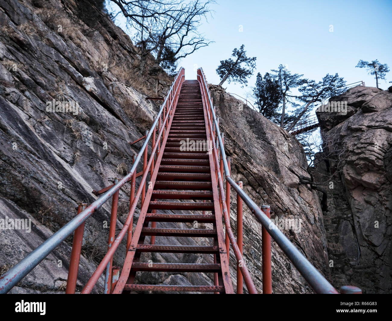 Long staircase leading up to the mountain peak of Seoraksan National ...