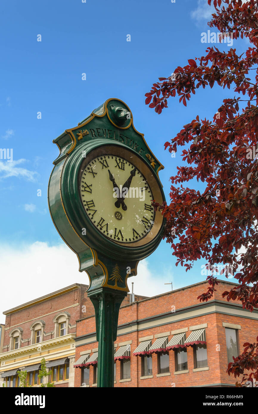 British summer time clock hi-res stock photography and images - Alamy