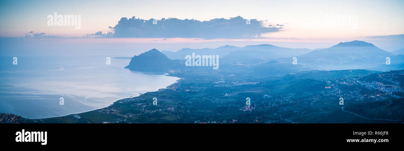 Erice beach hi-res stock photography and images - Alamy