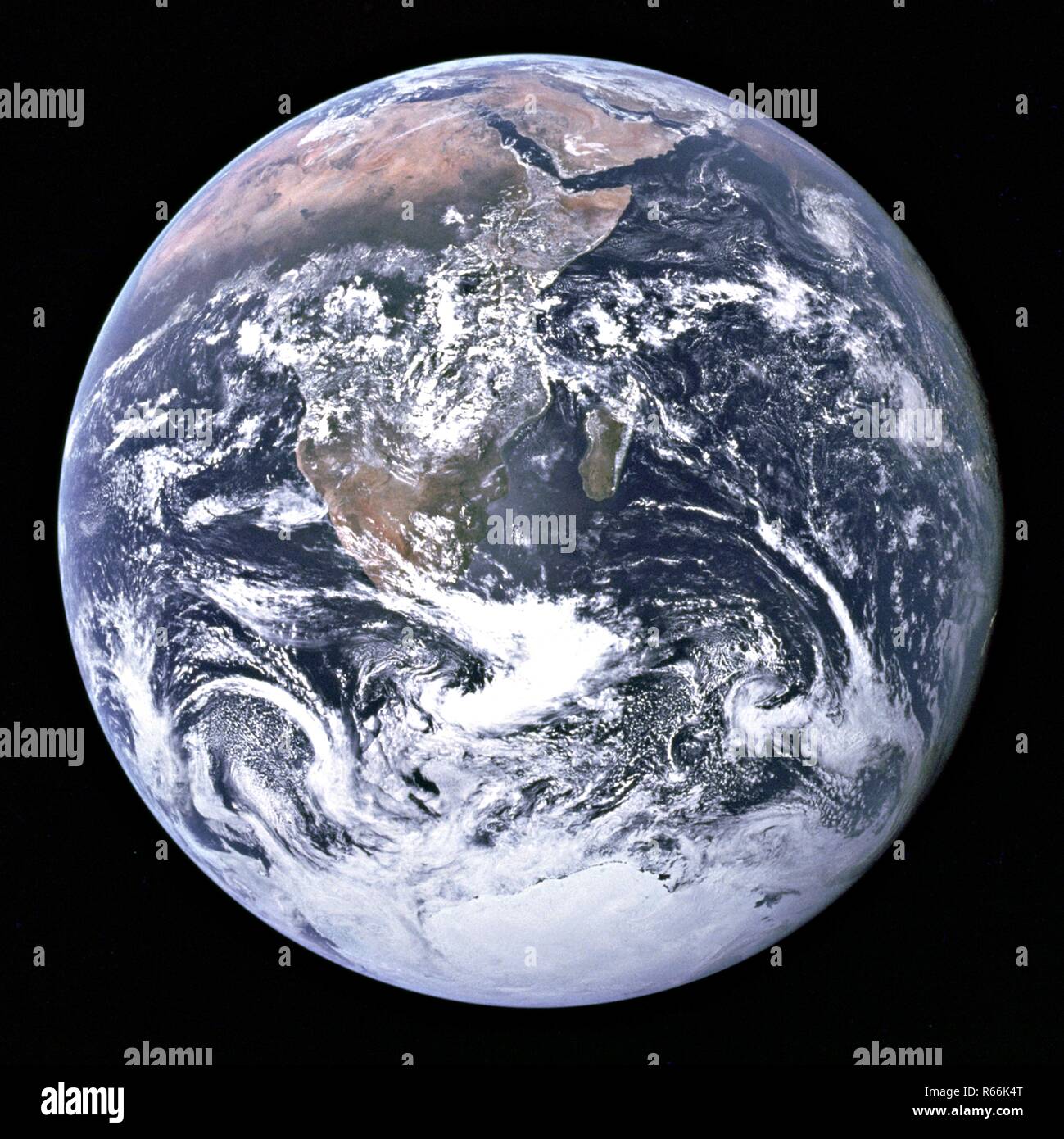 Nasa blue marble hi-res stock photography and images - Alamy