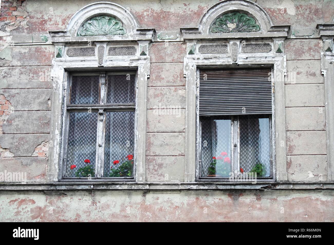 windows in the old house Stock Photo - Alamy
