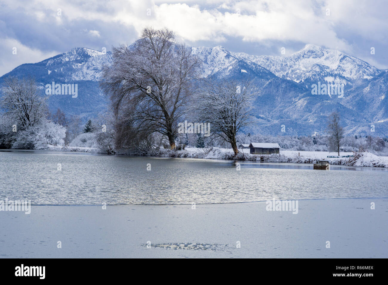 Sheet of alpine water hi-res stock photography and images - Alamy