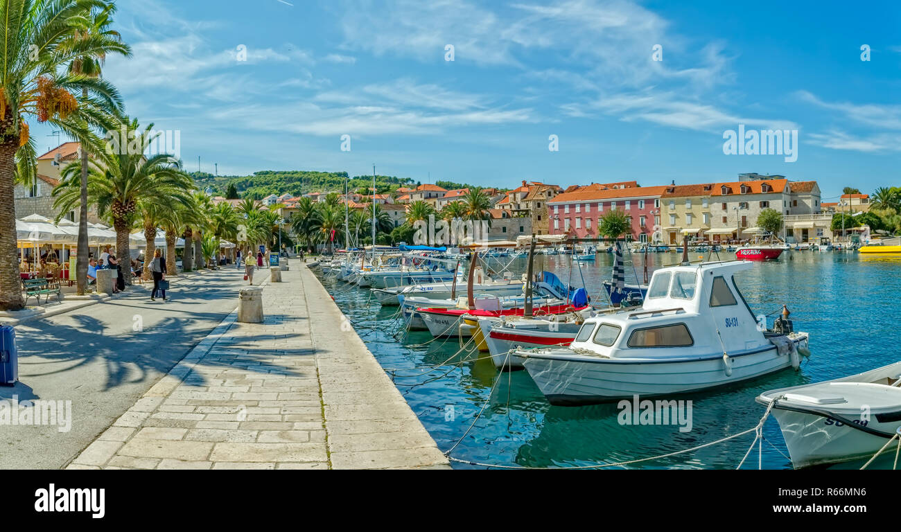 Supetar people summer hi-res stock photography and images - Alamy