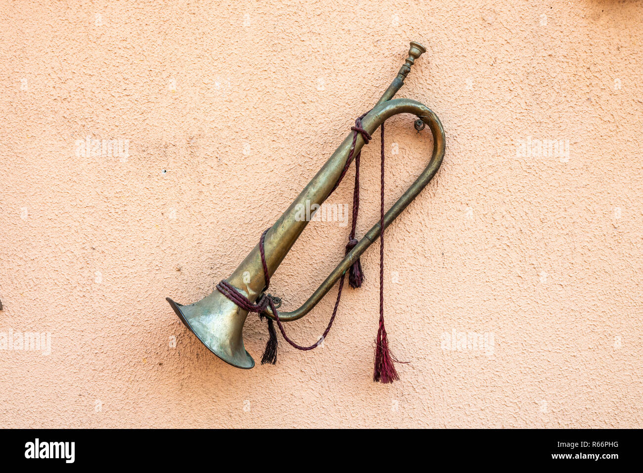 Retro instruments hi-res stock photography and images - Alamy