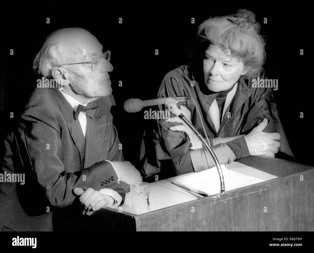 George cukor katherine hepburn 1978 hi-res stock photography and images - Alamy