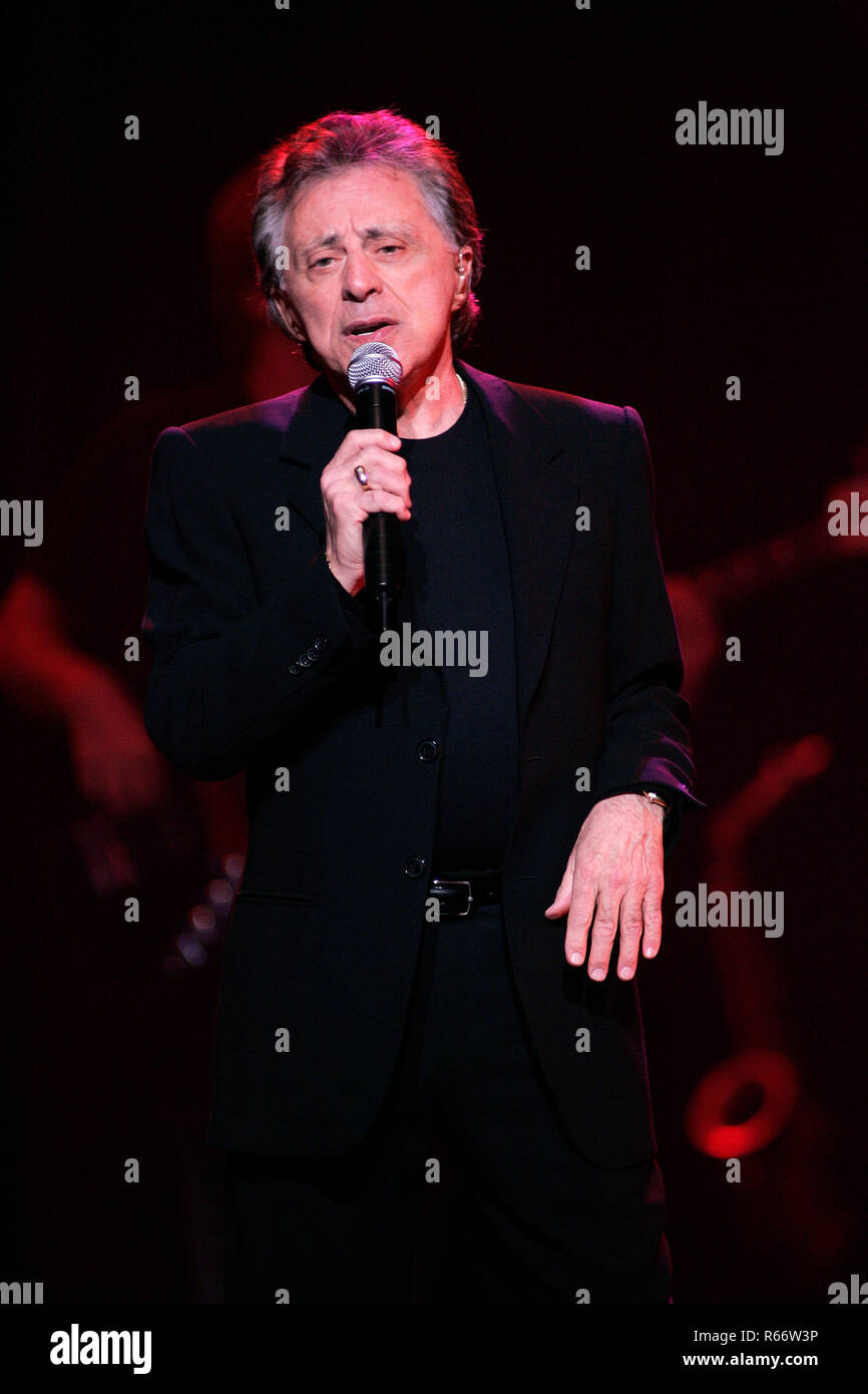 Frankie valli hi-res stock photography and images - Alamy