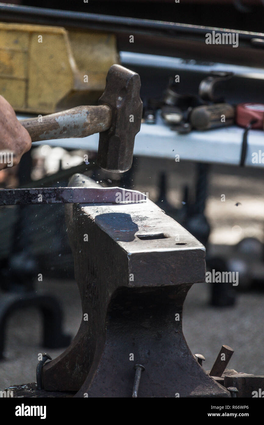 Medieval iron workers hi-res stock photography and images - Alamy