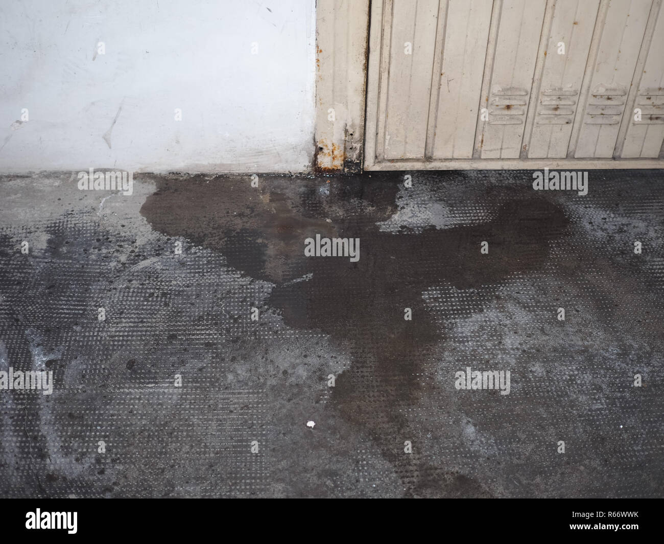 dampness moisture on door Stock Photo - Alamy