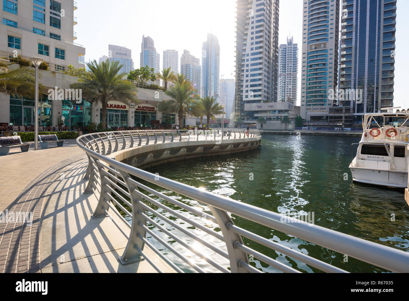 Dubai marina walk hi-res stock photography and images - Alamy