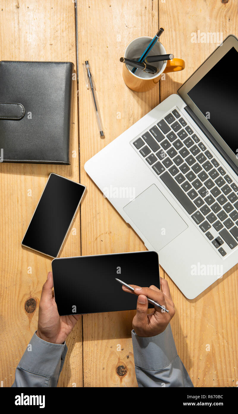 Worker desk tablet smartphone laptop hi-res stock photography and ...