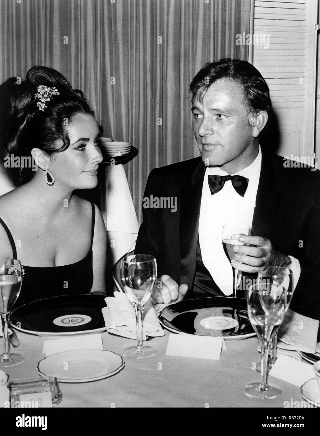 Elizabeth Taylor E Richard Burton Elizabeth Taylor And Richard Burton