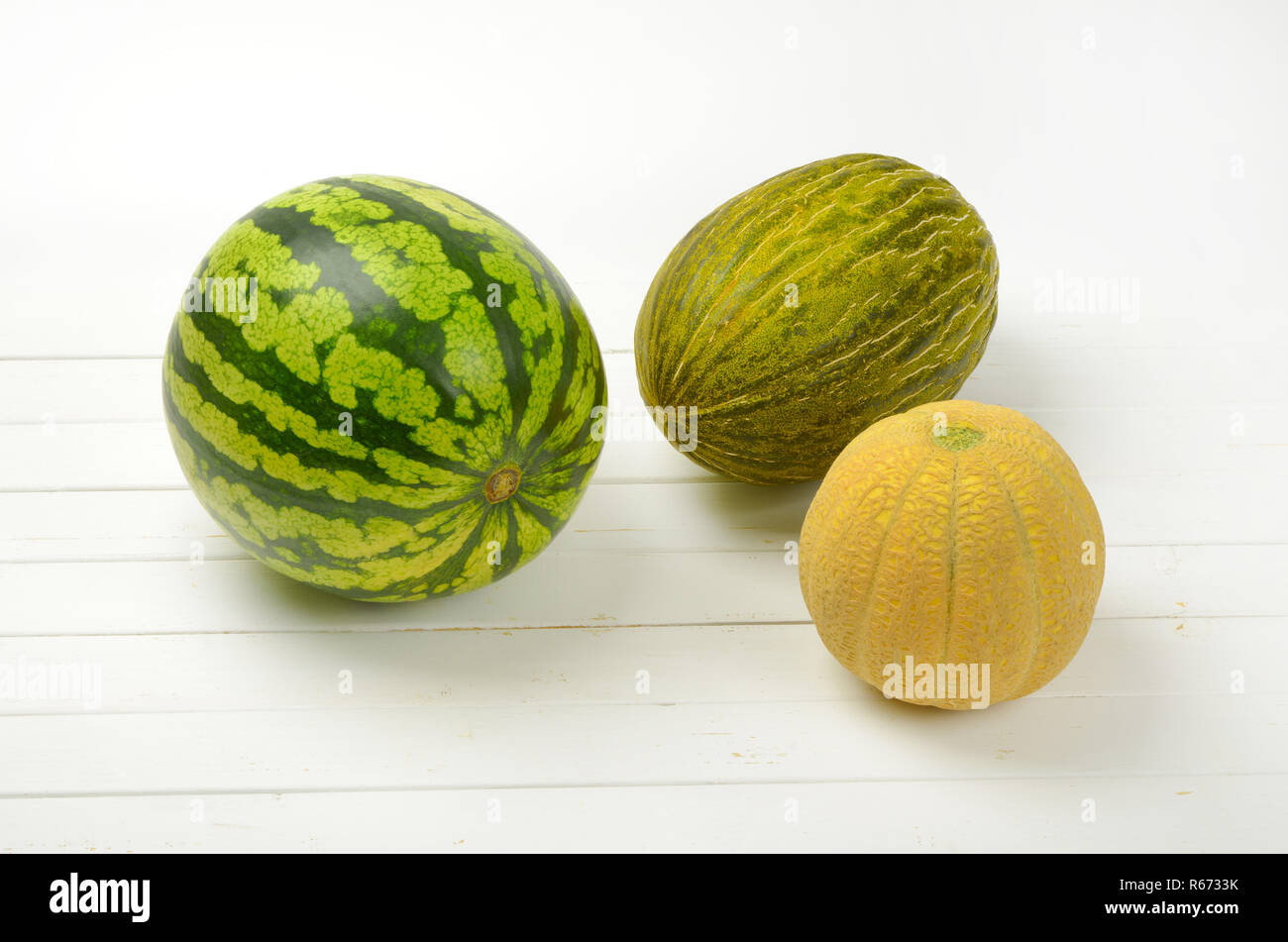 Piel de sapo melon fruit whole hi-res stock photography and images - Alamy