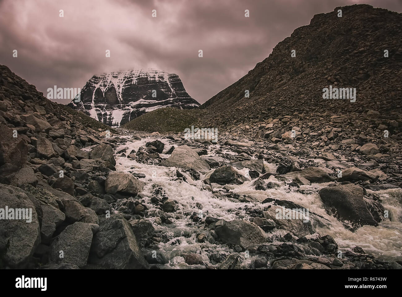 Mount kailash clouds hi-res stock photography and images - Alamy