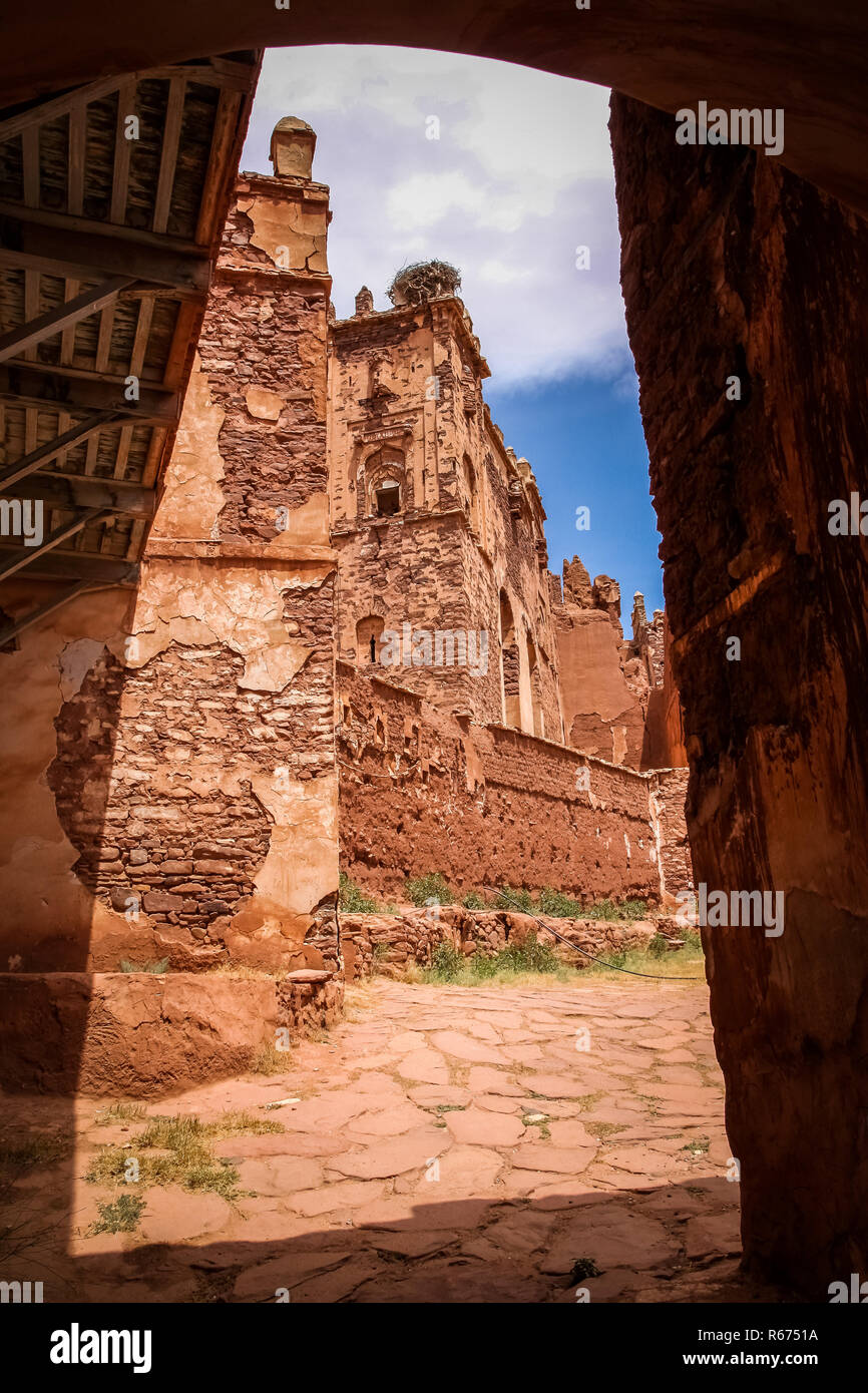 Entrance to the old Telouet kasbah Stock Photo - Alamy