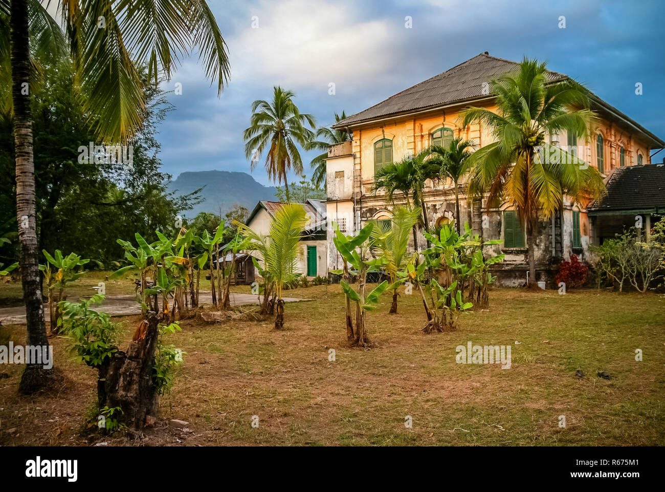 Laos colonial house front wall hi-res stock photography and images - Alamy