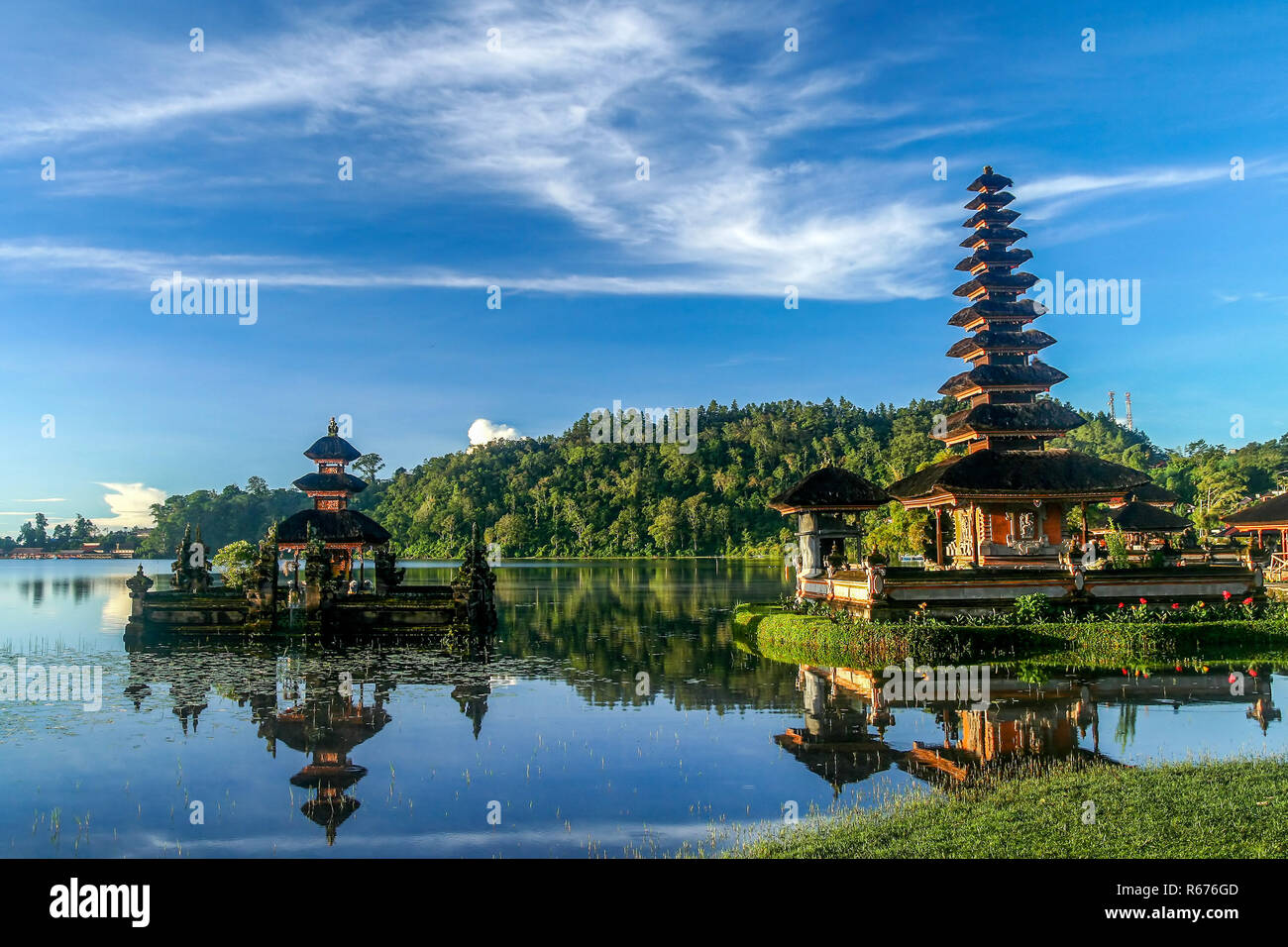 Ulun Danu Temple Stock Photo - Alamy