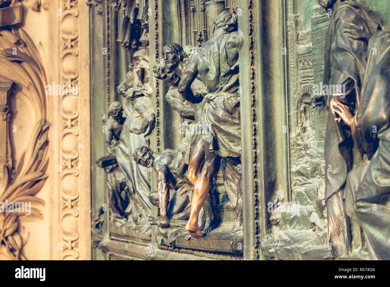 main door of the Cathedral of Milan Stock Photo - Alamy