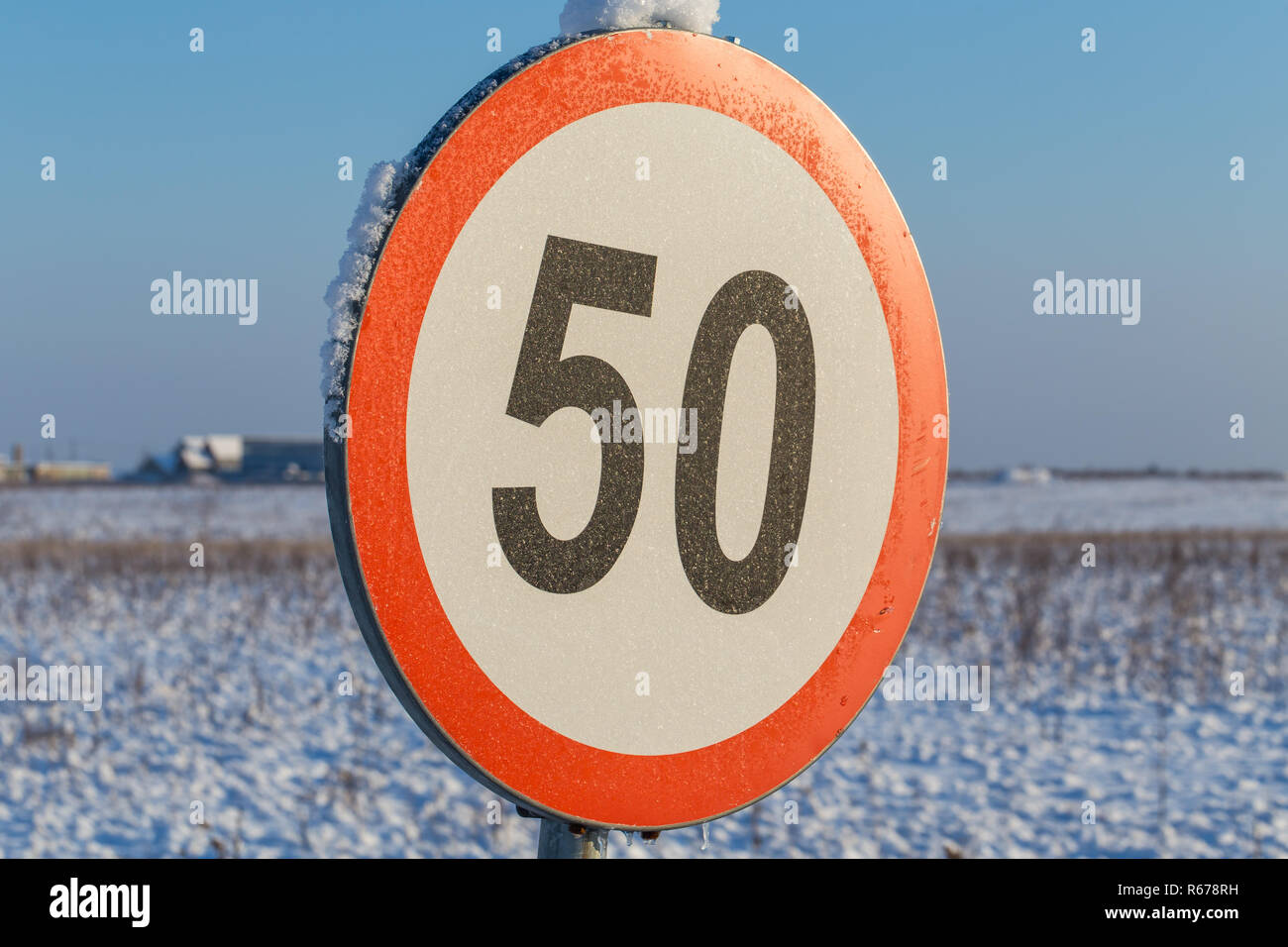 Maximum 50 speed limit sign hi-res stock photography and images - Alamy