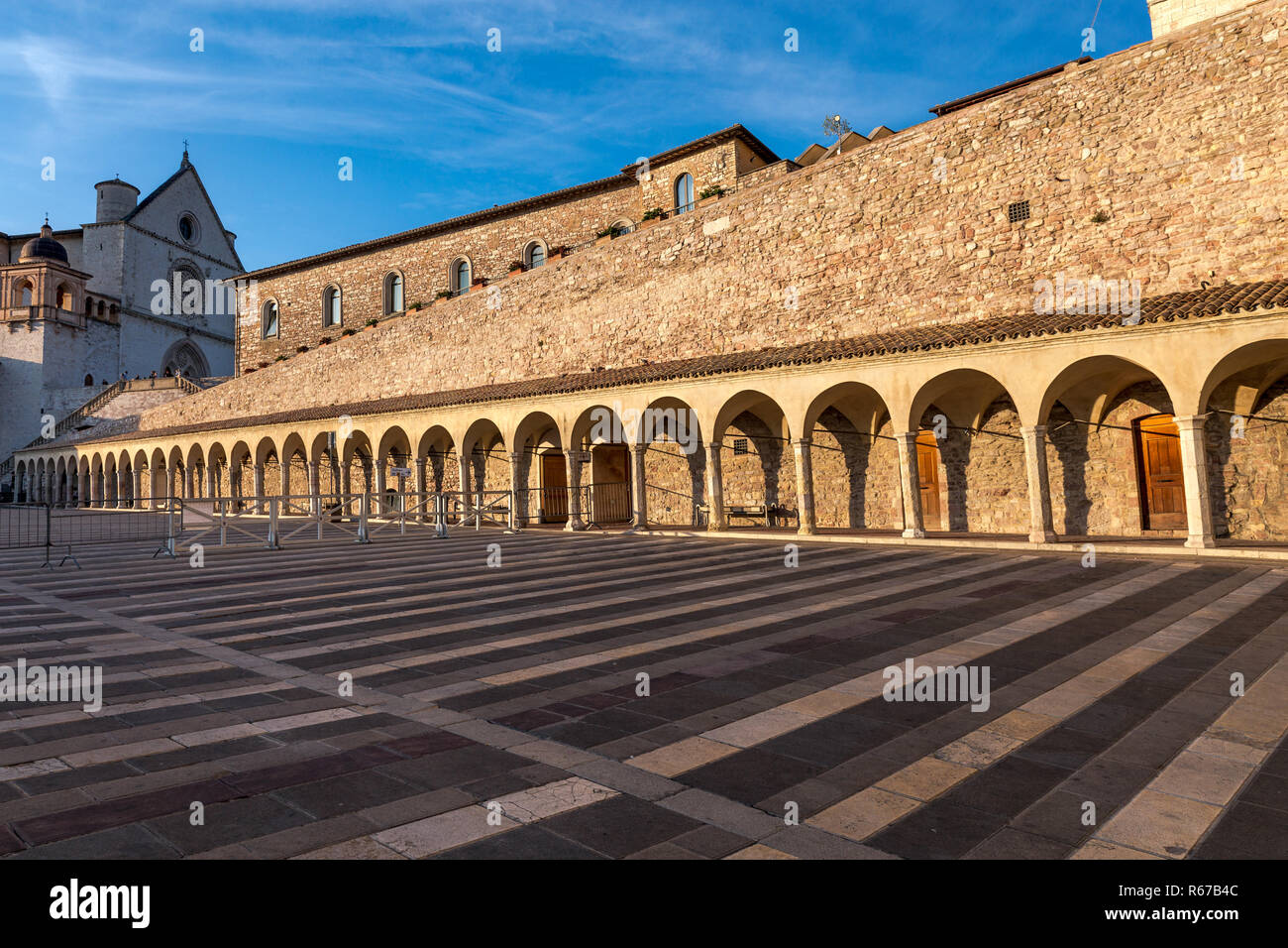 colonnade of the square Stock Photo - Alamy