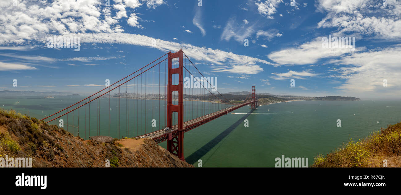 San Francisco, California, USA : Golden Gate Bridge, Strait and ...