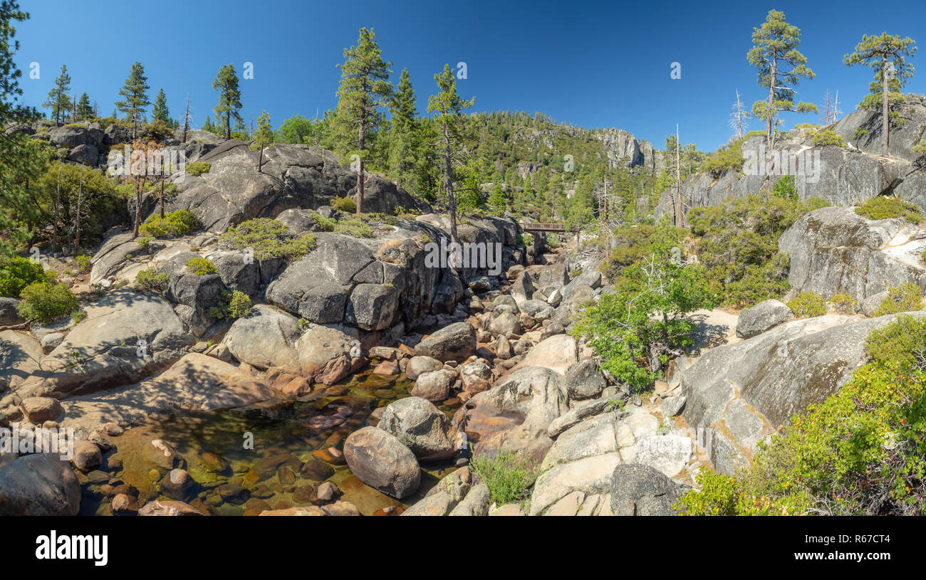 Pinecrest Lake, Stanislaus National Forest, Yosemite, California, USA ...