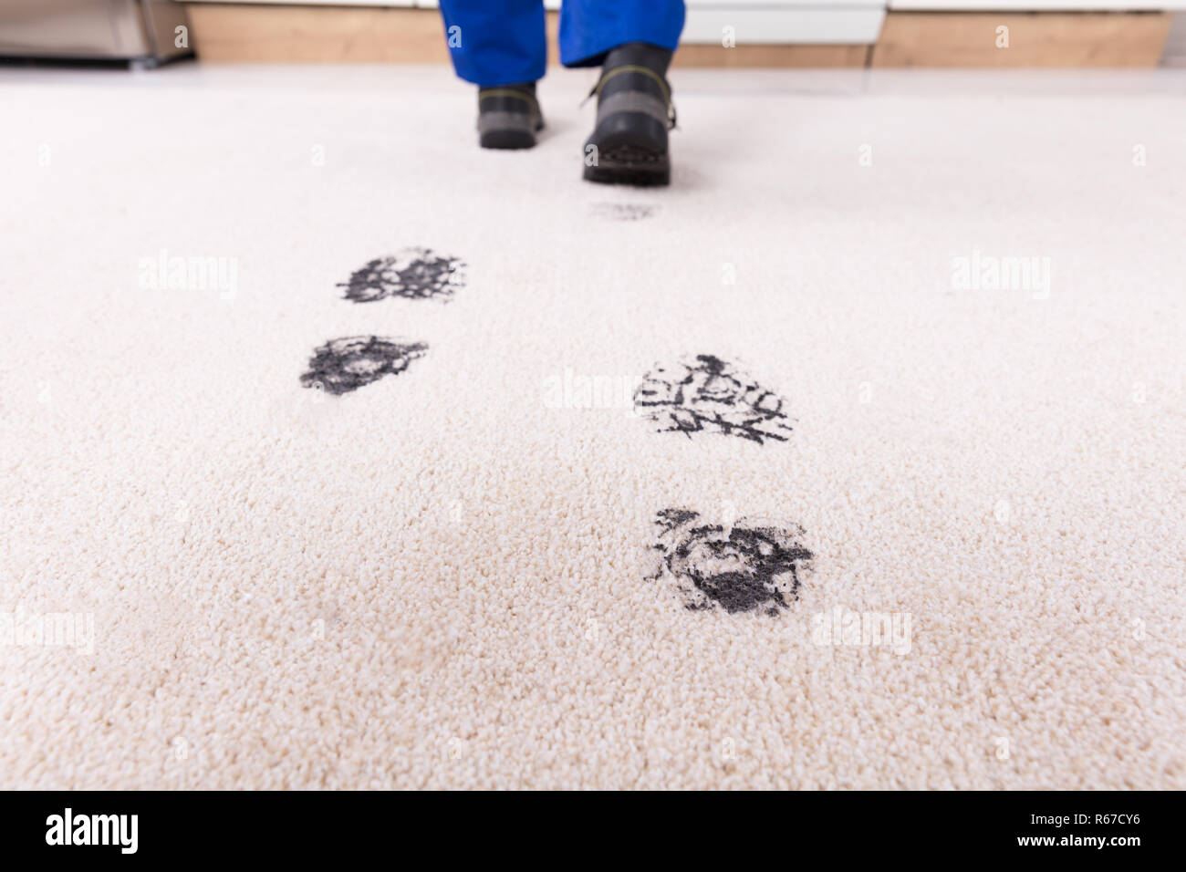 Dirty footprints carpet hi-res stock photography and images - Alamy
