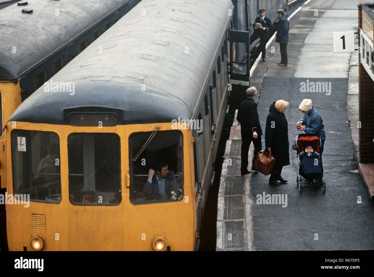 Diesel Multiple Unit in Accrington station on the British Rail Preston ...